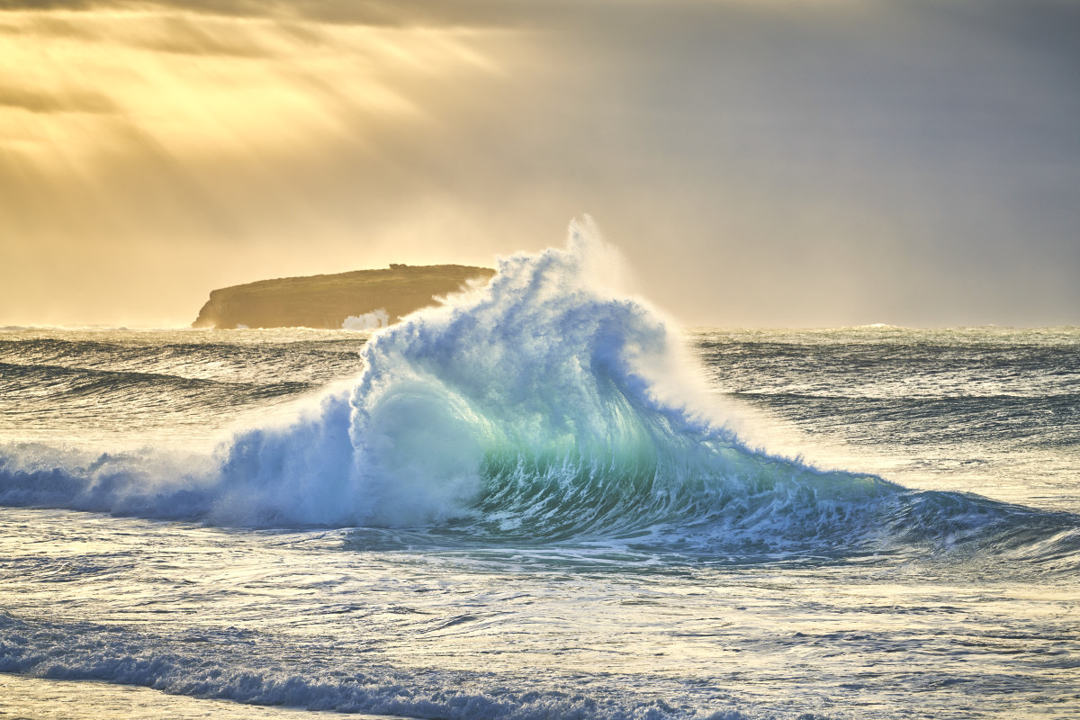 this is what waves do when they think nobody’s watching .. | petebowes.com